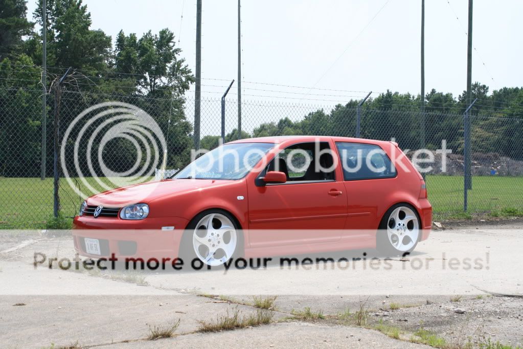 Found an old airfield, took some pictures (R32 x Alphards x static ...